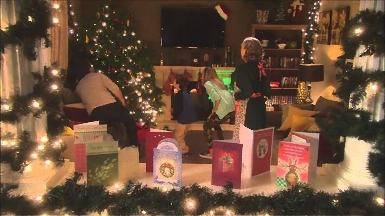 Mistletoe Over Manhattan - Where to Watch Movie